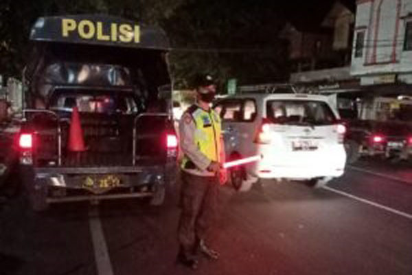 TRIBRATA – Polsek Malalayang Gelar ‘Silau Mata’, Sasar Pelanggar Prokes dan Lalu Lintas