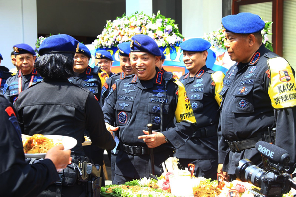 TRIBRATA – Rayakan HUT Brimob ke-77, Kapolri: Semoga Sukses Mengamankan ... TRIBRATA – Rayakan HUT Brimob ke-77, Kapolri: Semoga Sukses Mengamankan ...